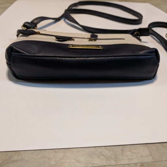 Stone Mountain Accessories | Bags | Stone Mountain 4 In Navybone Purse ...
